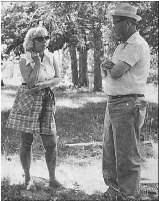 Historical Society explores cemetery | News, Sports, Jobs - The Journal